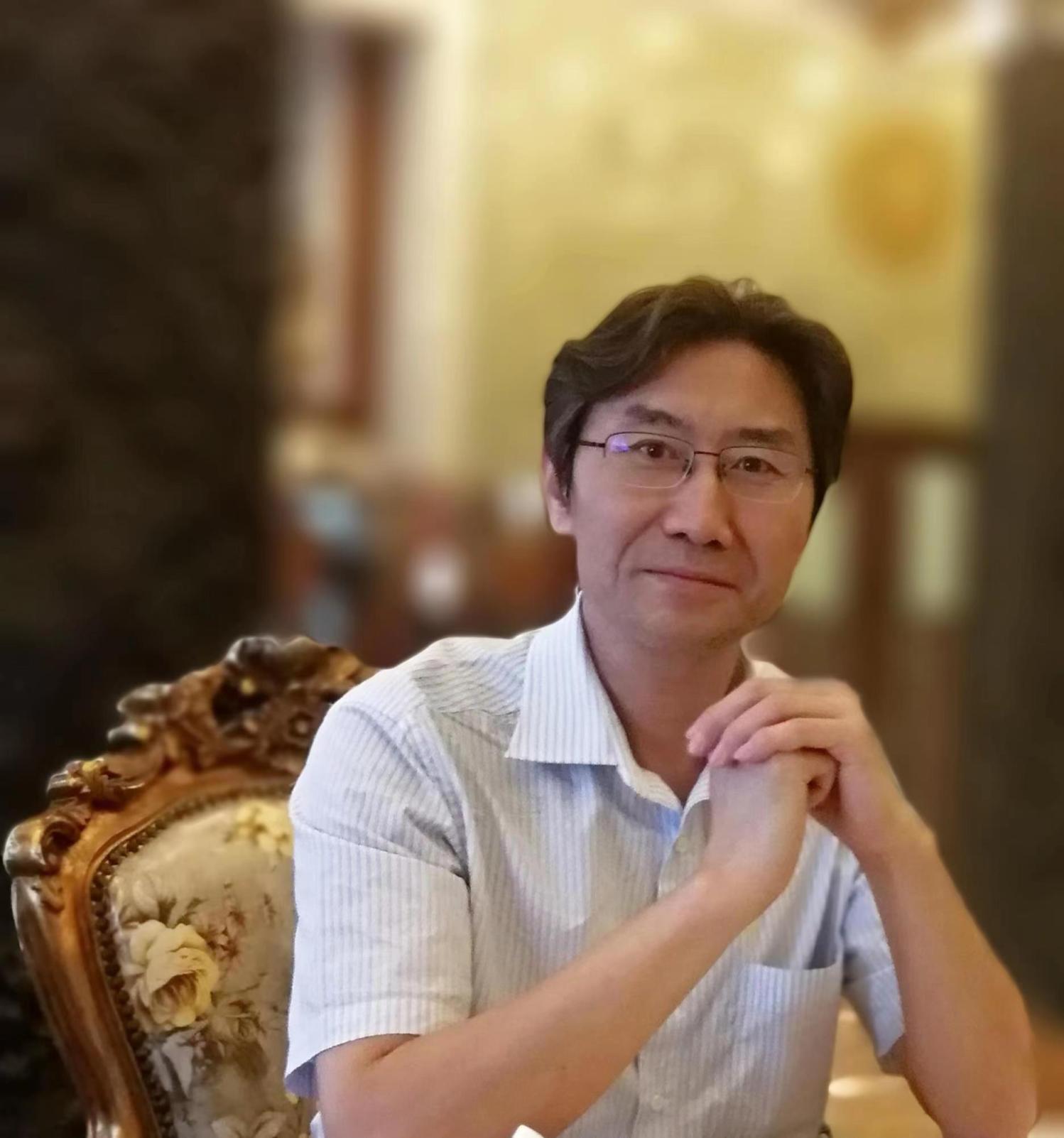 跟随首博研究馆员揭秘文物传奇故事，感受《国宝沉浮》的温度_北京日报网