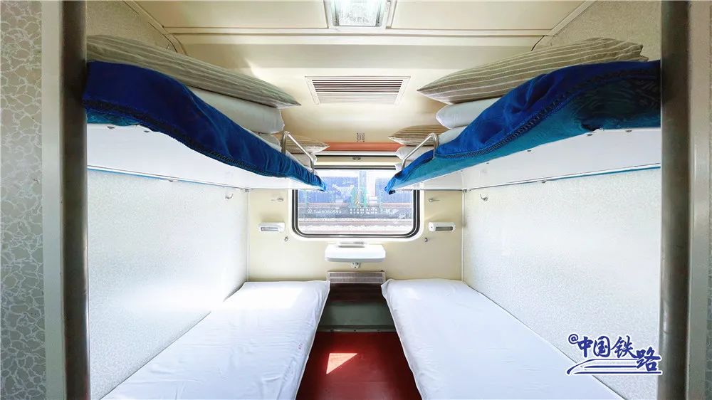 实拍体验！这款双层火车全国仅此一列_北京日报网