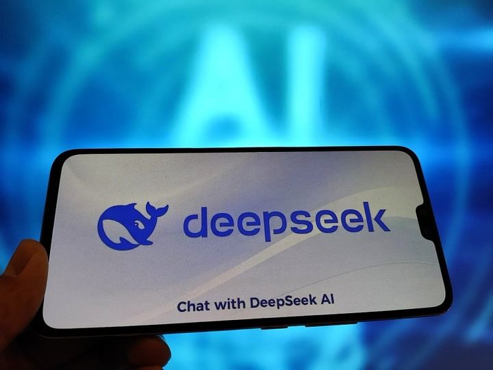 人民日报评DeepSeek成全球顶流_京报网